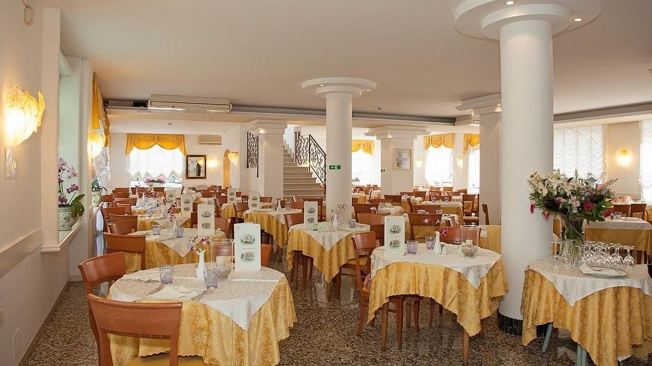 Elpiro Jesolo 4* ️ Хотел в Италия, VENEZIA - Ekvator.bg